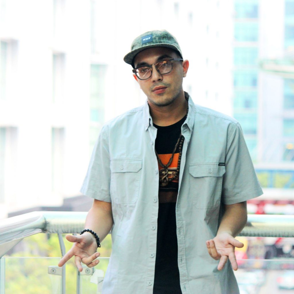 Biodata Penyanyi Rap SonaOne | Azhan.co