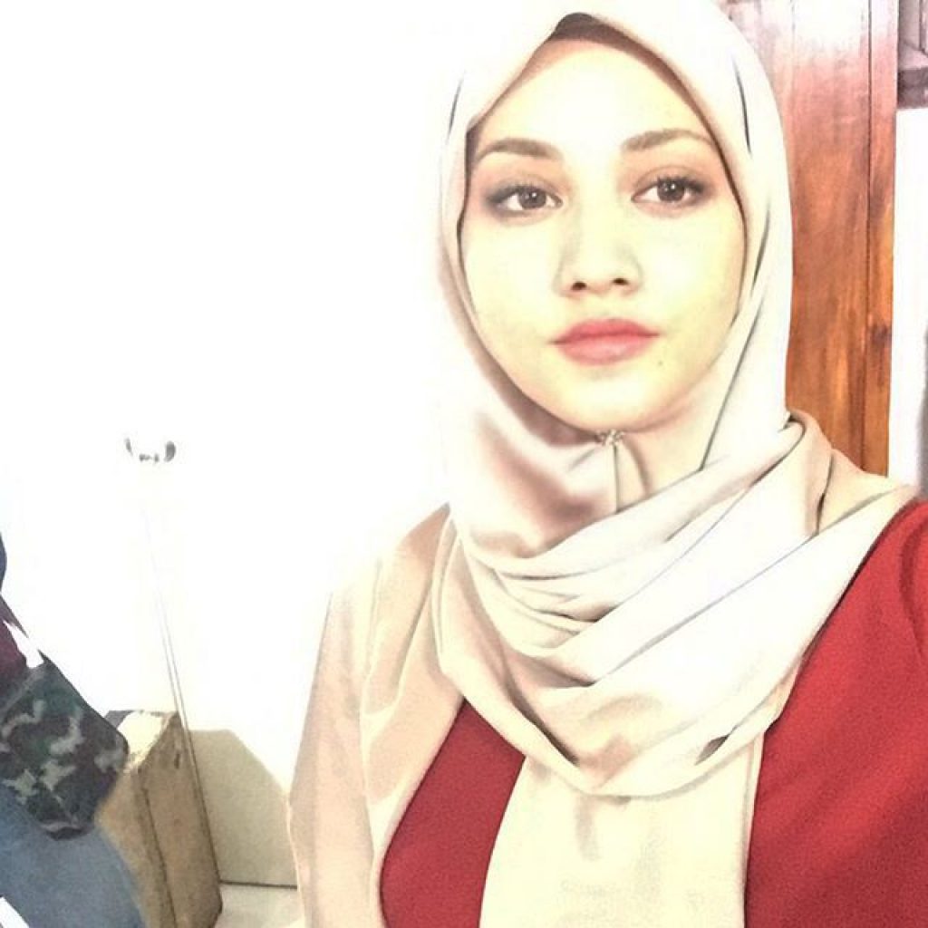 Biodata Fathia Latiff, Pelakon Cantik Yang Sudah Bertudung Sepenuhnya ...