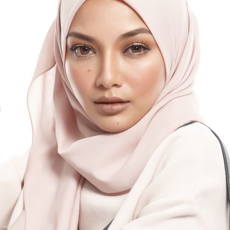 Biodata Neelofa, Artis Yang Bergelar Jutawan Tudung | Azhan.co