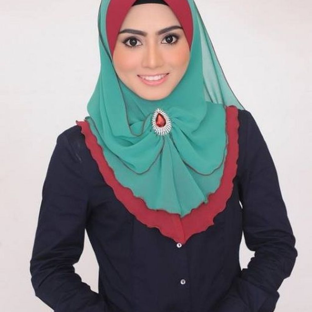 Biodata Penuh Mawar Abdul Karim, Anak Kepada Pengasas Tudung Fareeda ...