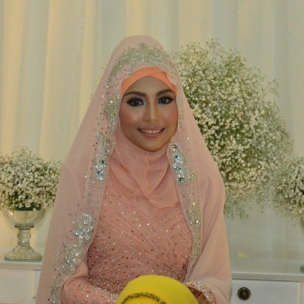 Biodata Linda Hashim, Model dan Pelakon Berwajah Cute | Azhan.co