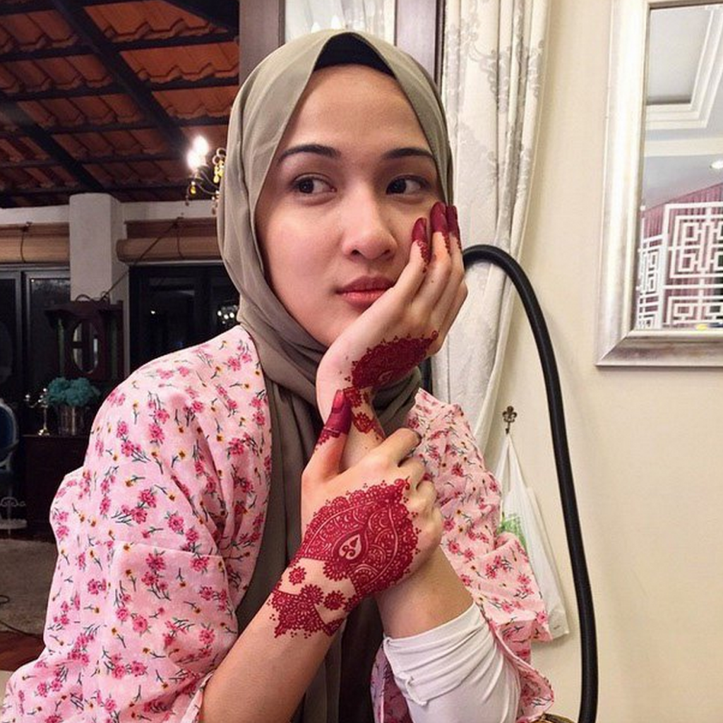 Biodata Hanis Zalikha, Artis Jelita Milik Hairul Azreen | Azhan.co