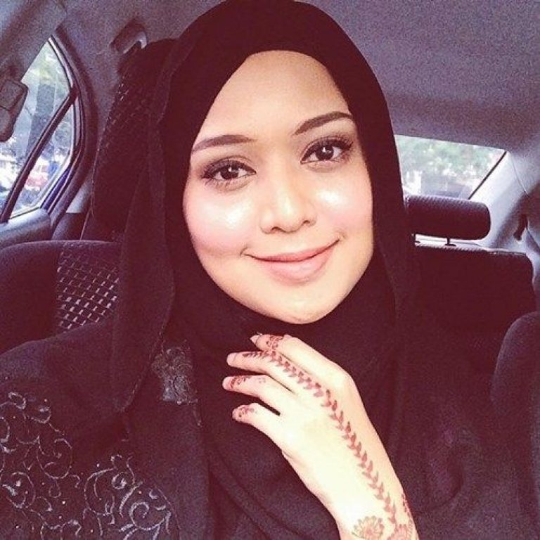 Biodata Ainul Aishah | Azhan.co