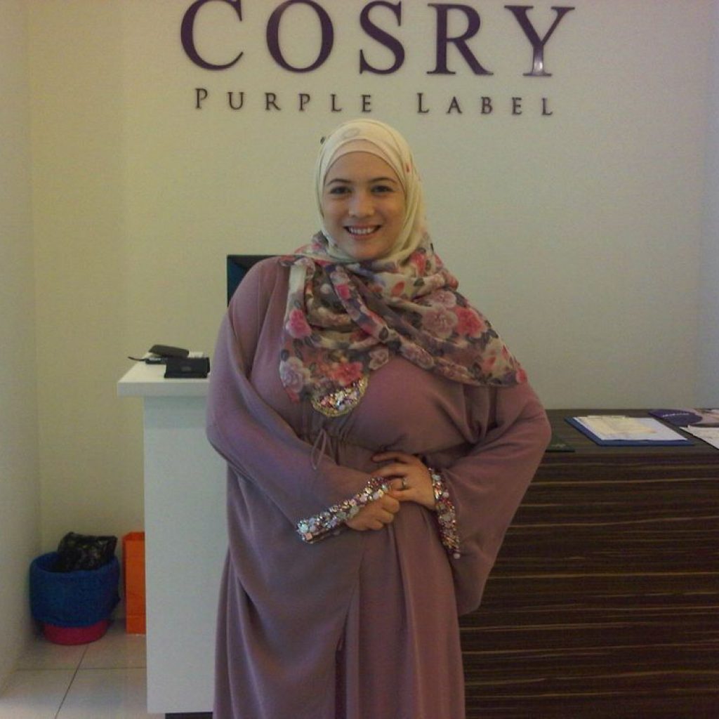 Biodata Sharifah Sofia, Aktres Keturunan Inggeris-Melayu Yang Kini Bertudung | Azhan.co