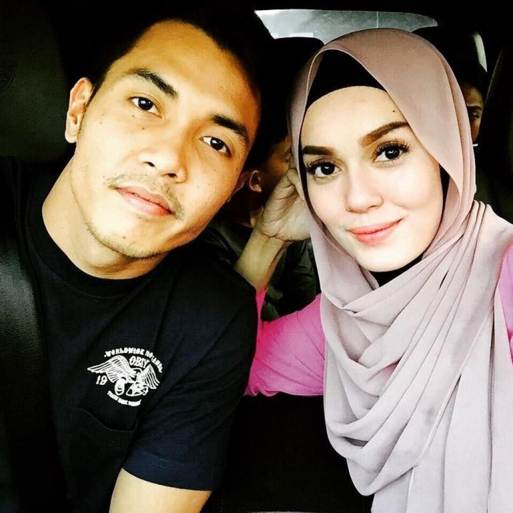 Biodata Uqasha Senrose, Artis Cantik Dari Kelantan | Azhan.co