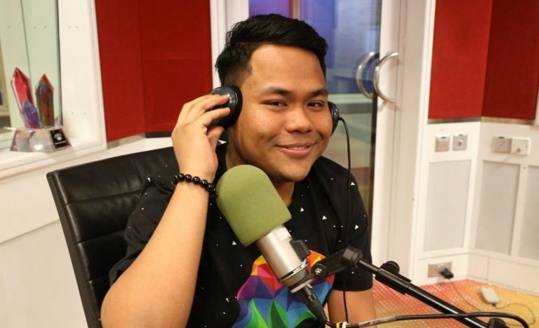 Lirik Lagu Lebih Sempurna - Syamel | Azhan.co