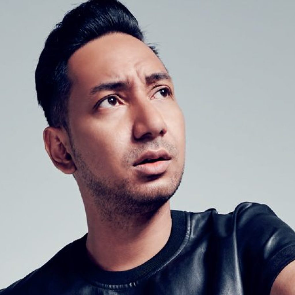 Biodata Zizan Razak, Pelawak Yang Versatil | Azhan.co