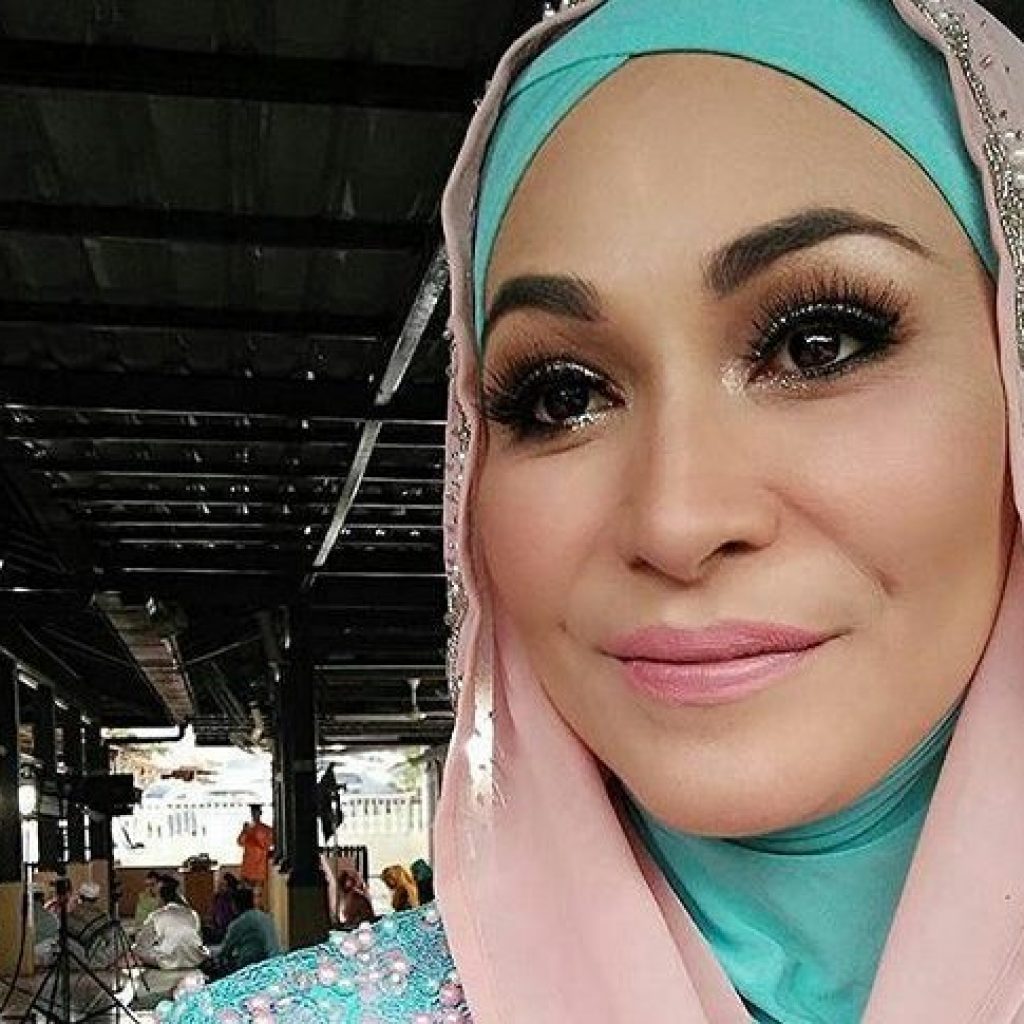 Biodata Aleza Shadan, Pelakon Low Profile | Azhan.co