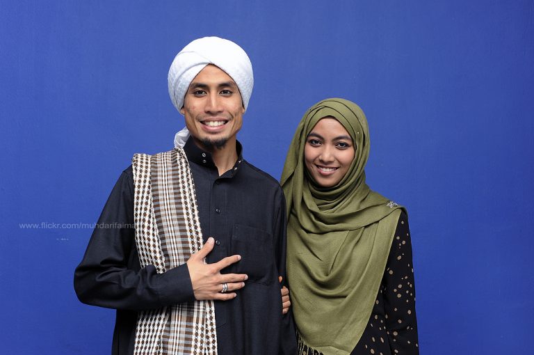 Gambar Ustaz Don Daniyal Dan Isteri, Husna Zahry Rafie | Azhan.co