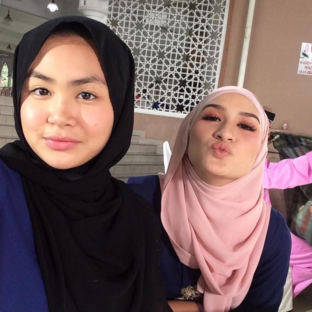 Biodata Neera Azizi, Pelakon Miss Kapten Cikgu Waiz | Azhan.co