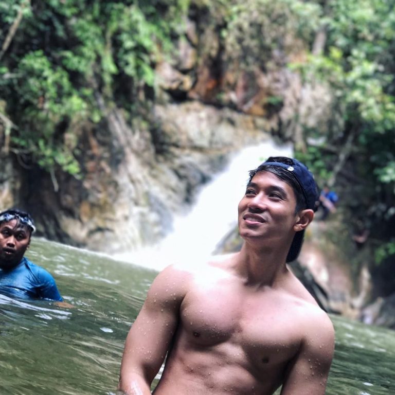 Biodata Iswan Ismail, Pelakon Berbadan Sasa Mirip Putera Mateen | Azhan.co