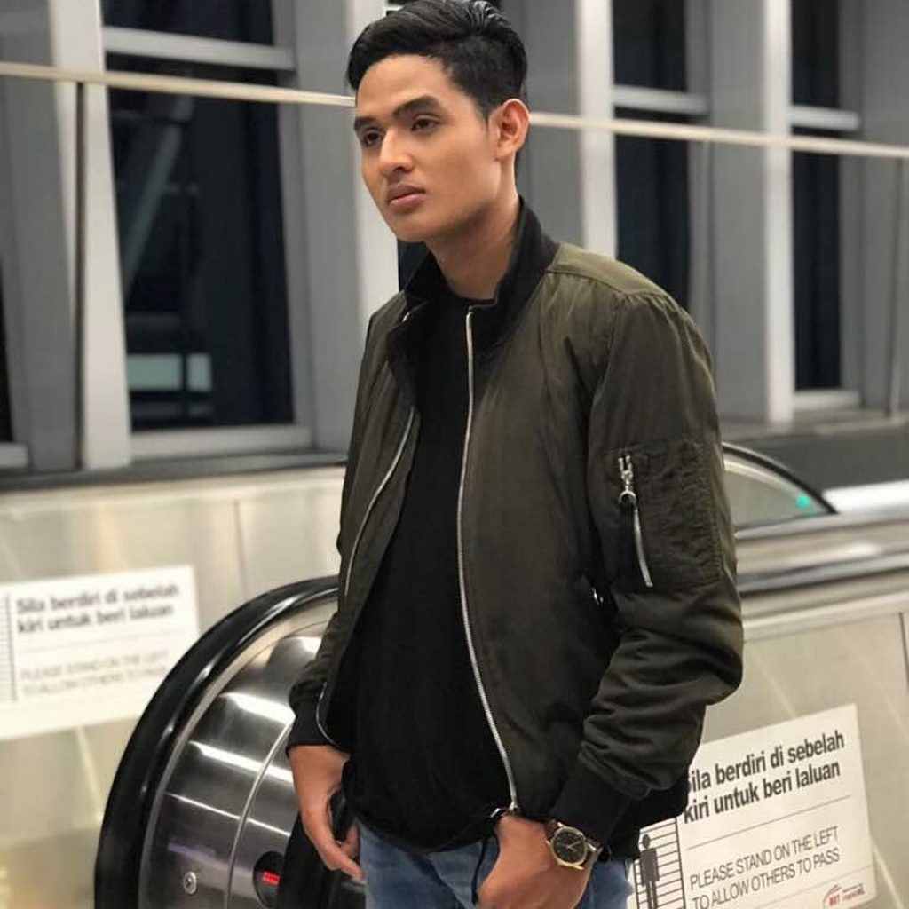 Biodata Yazid Izaham, Penyanyi Lagu Mudahnya Kau Berubah | Azhan.co