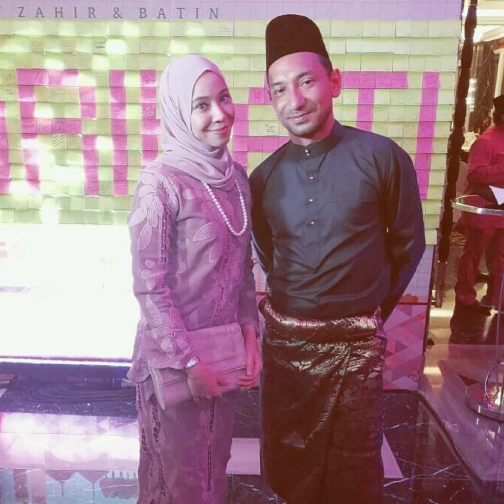 Biodata Hana Ismail, PM Live! | Azhan.co