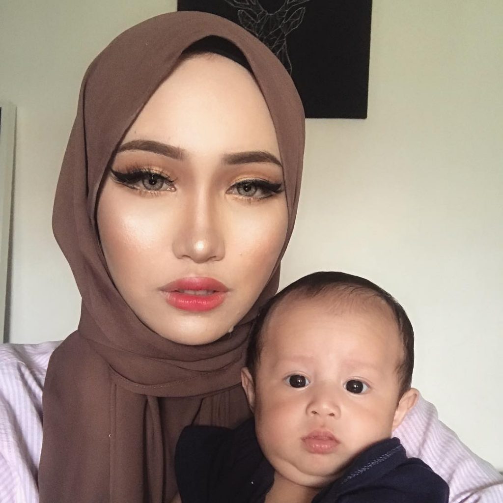 Biodata Asyalliee a.k.a Syasya Solero Macam Cantik Je | Azhan.co