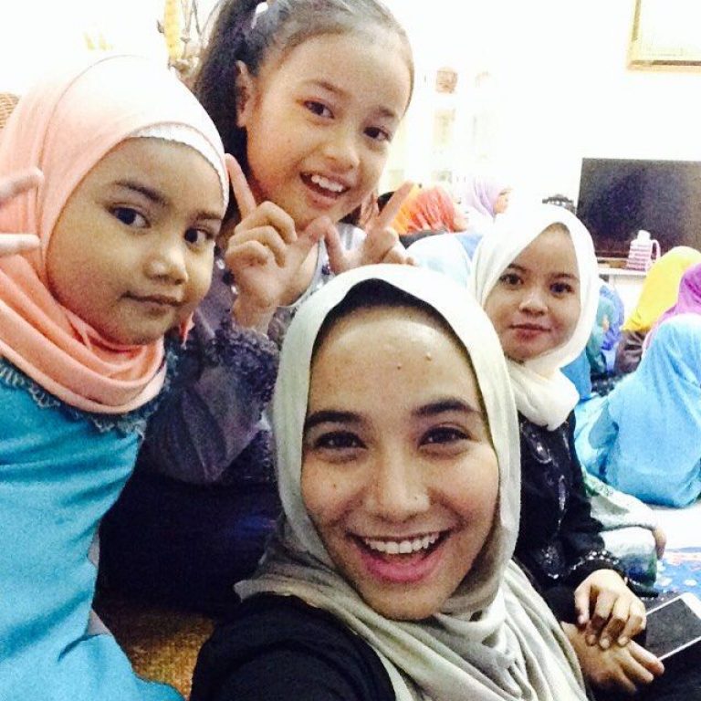 Biodata Anna Aljuffrey, Penyampai Radio THR Gegar | Azhan.co