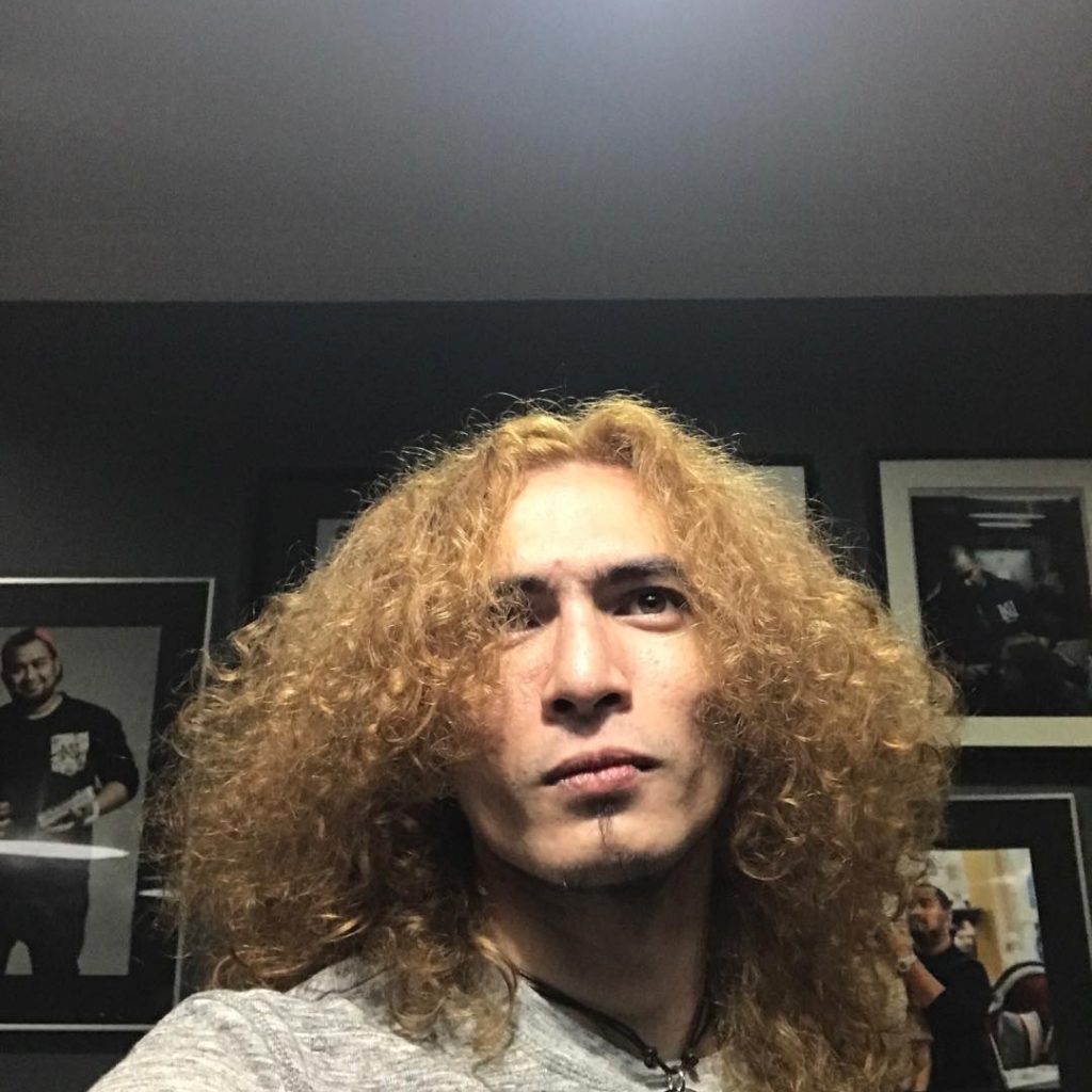 Biodata Aweera, Kembali Dengan Band Pelita Lusoh | Azhan.co