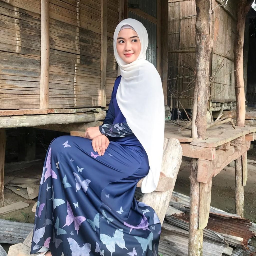 Biodata Syerinie Myra, Pelakon Cantik Masih Bersekolah | Azhan.co