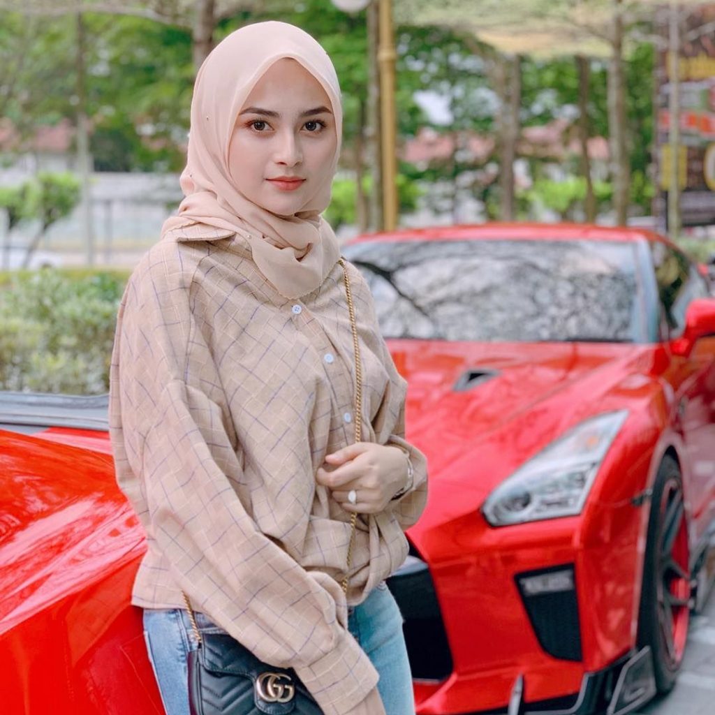 Biodata Syima Eima, Gadis Cantik Pengasas Syma Beauty | Azhan.co