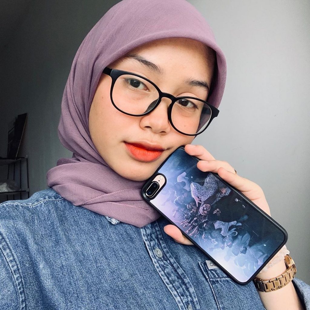 Biodata Bunga Isme, Rapper Bertudung Pertama Malaysia | Azhan.co