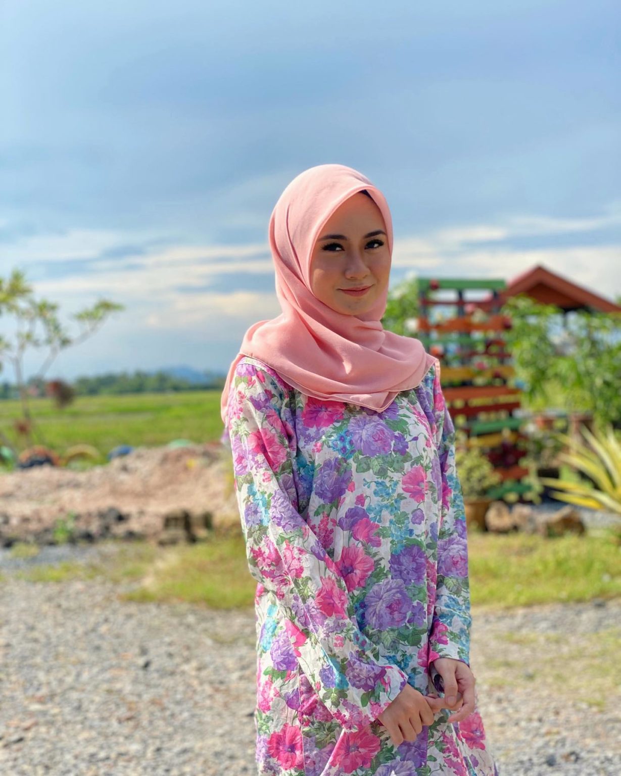 Gambar Bertudung Intan Najuwa Yang Rare! | Azhan.co