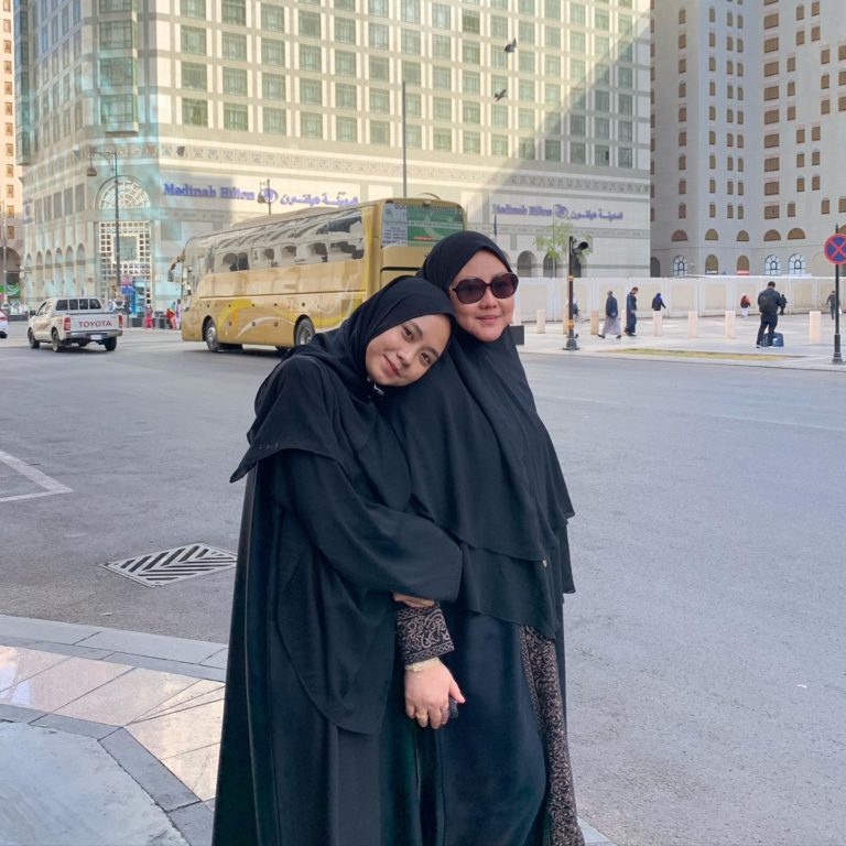 Gambar Bertudung Intan Najuwa Yang Rare! | Azhan.co
