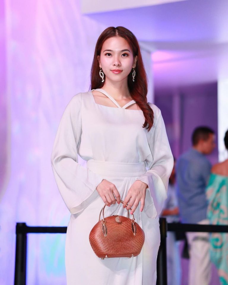 Biodata Mek Yun, TikToker Terkenal Dari Kelate - Azhan.co